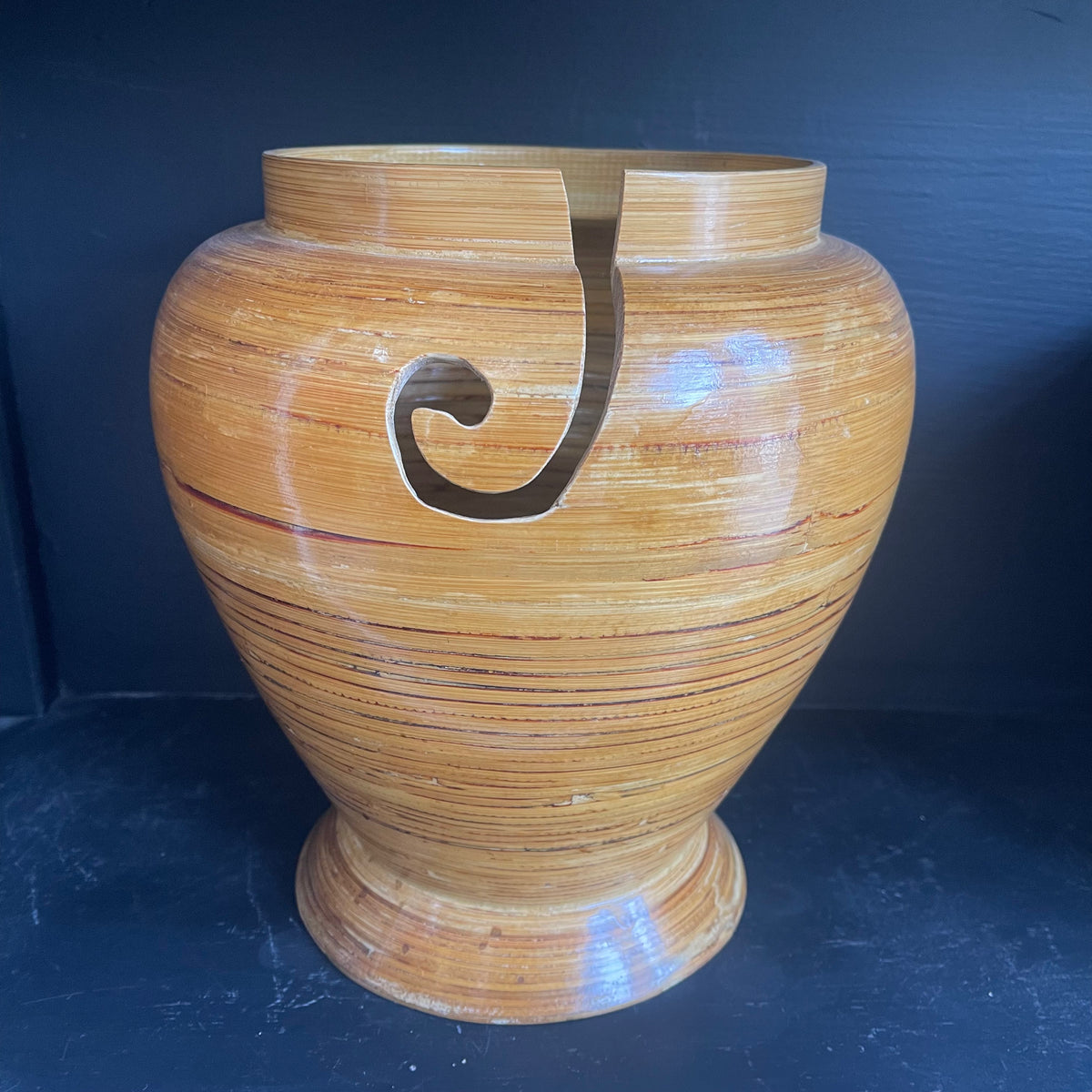 Dean Hood Project/Yarn Bowl (Large Jug) — ImagiKnit